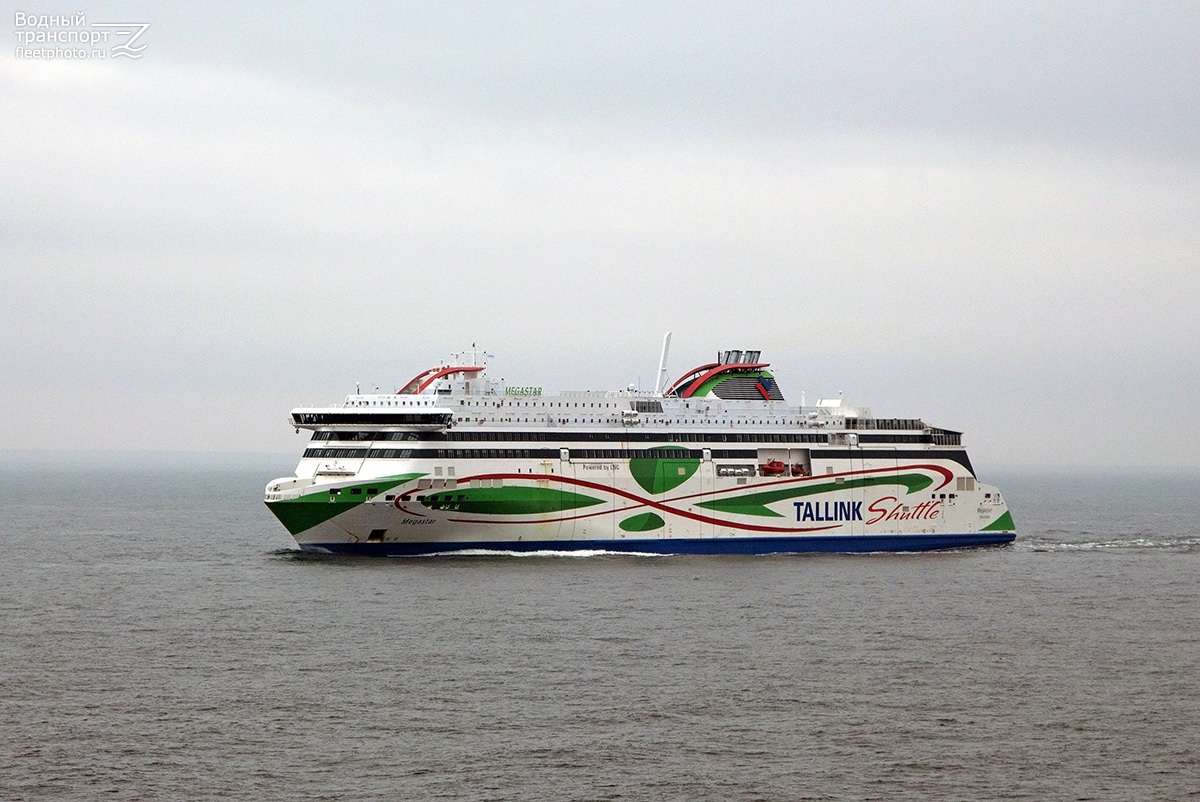 Megastar — Фото — Водный транспорт